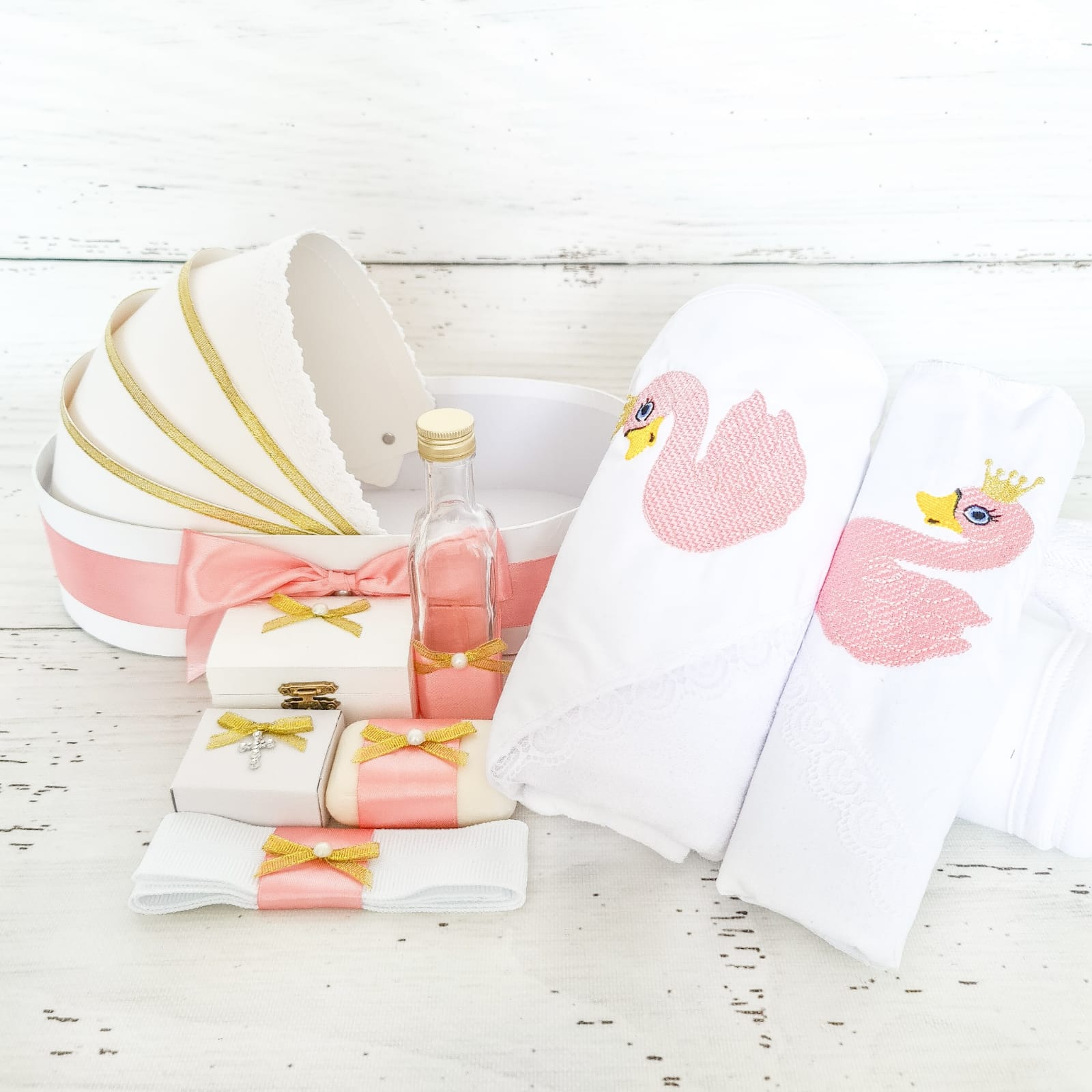 Trusou botez in landou cu decor lebada